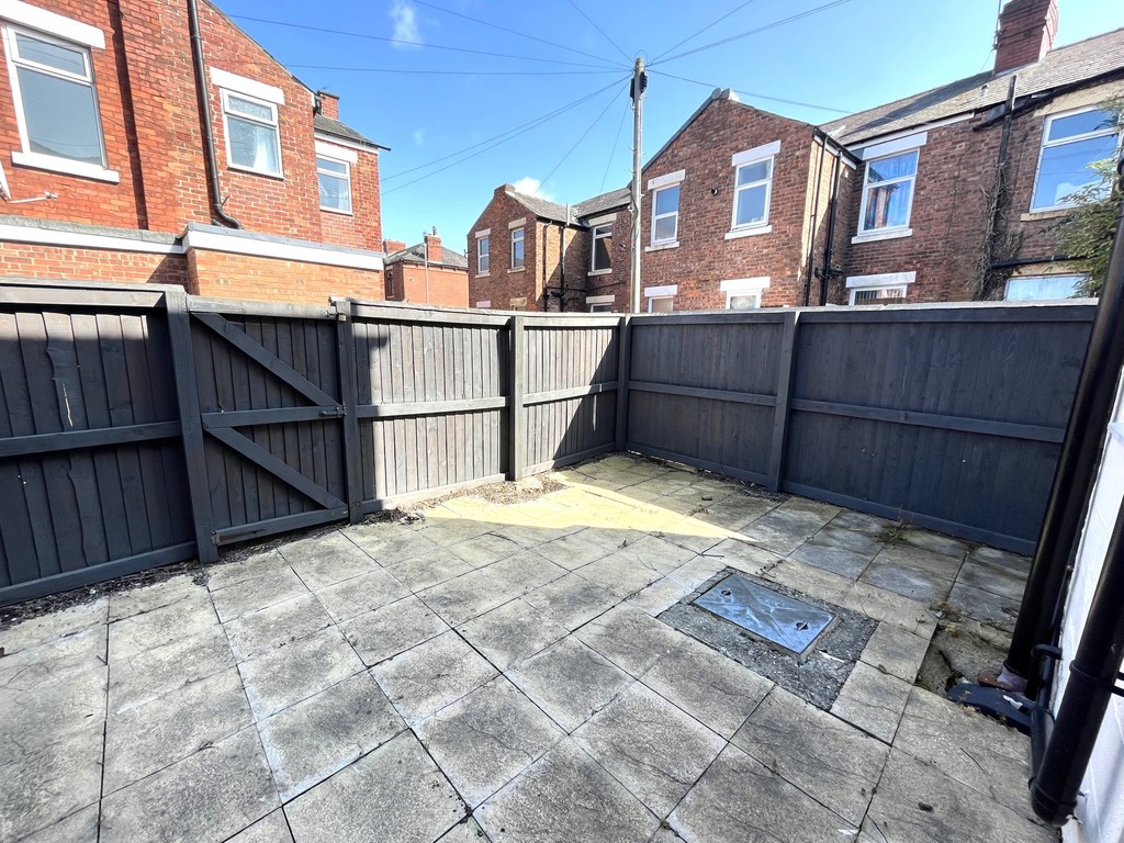 Ashton-On-Ribble, Preston - Easthams & Co